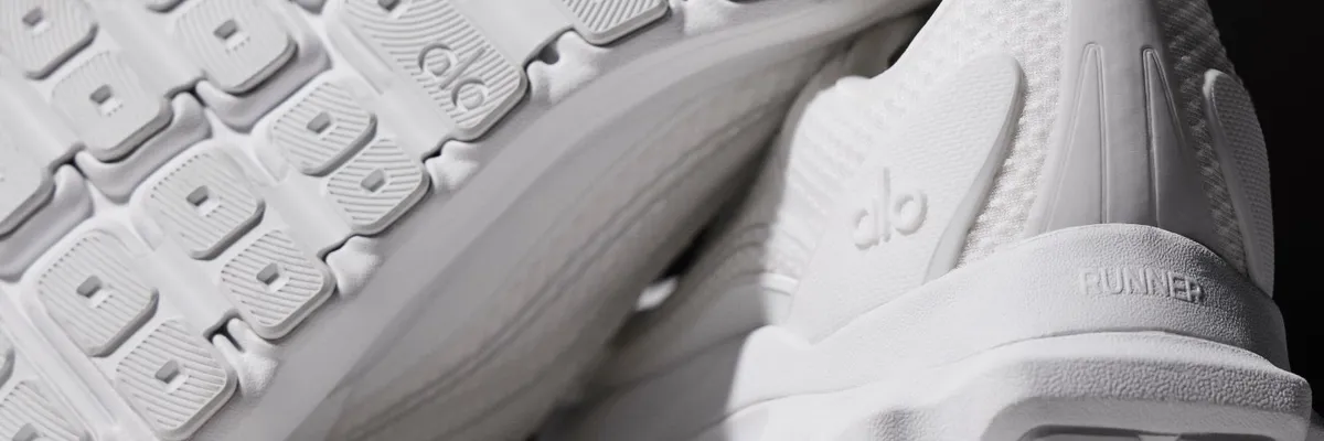 Alo Yoga Logo & Brand Assets (SVG, PNG and vector) - Brandfetch