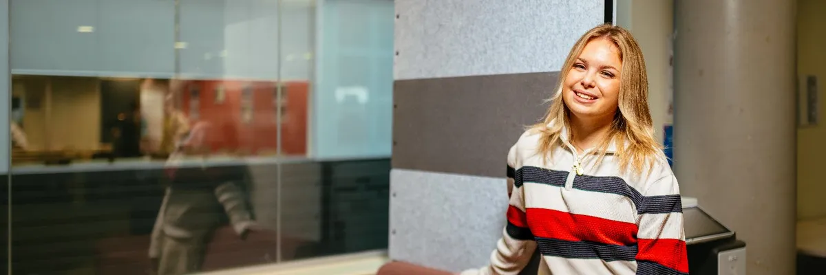 Cardiff and Vale College Logo & Brand Assets (SVG, PNG and vector ...