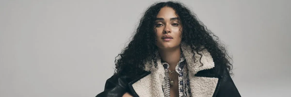 Free People Logo & Brand Assets (SVG, PNG and vector) - Brandfetch