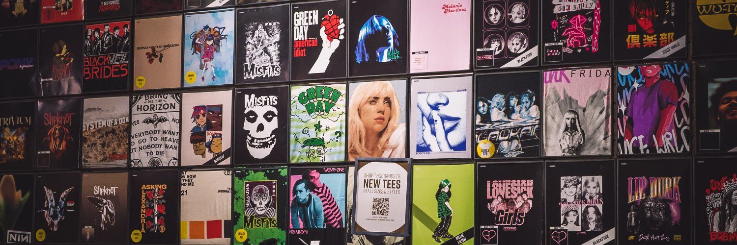 HOT TOPIC Logo & Brand Assets (SVG, PNG and vector) - Brandfetch