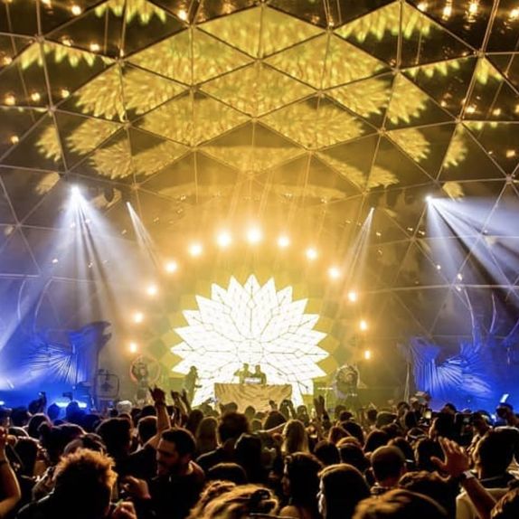 Domos Logo & Brand Assets (SVG, PNG and vector) - Brandfetch