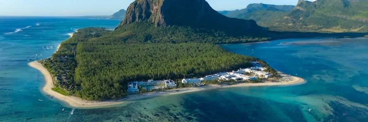 Riu Logo & Brand Assets (SVG, PNG and vector) - Brandfetch